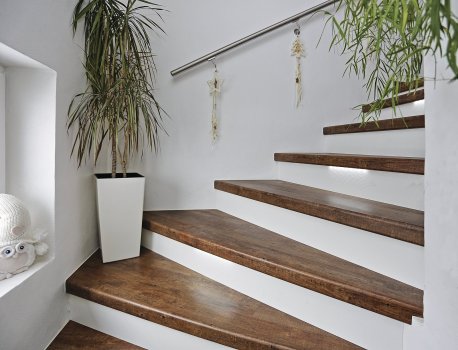 Realizácia schodiska TOPSTEP Profi a TOPSTEP Vinyl | iStavebnictvo.sk